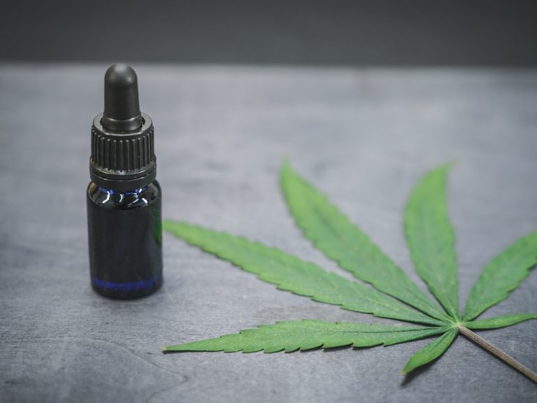 Les bienfaits du CBD contre l’anxiété : Un remède naturel